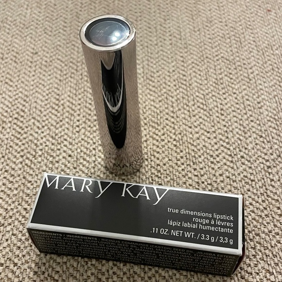Mary Kay | Makeup | Nwt Mary Kay True Dimensions Lipstick Mystic Plum ...